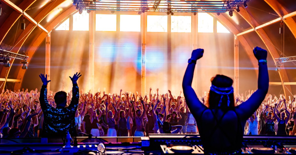 Morning Rave - Down The Rabbit Hole